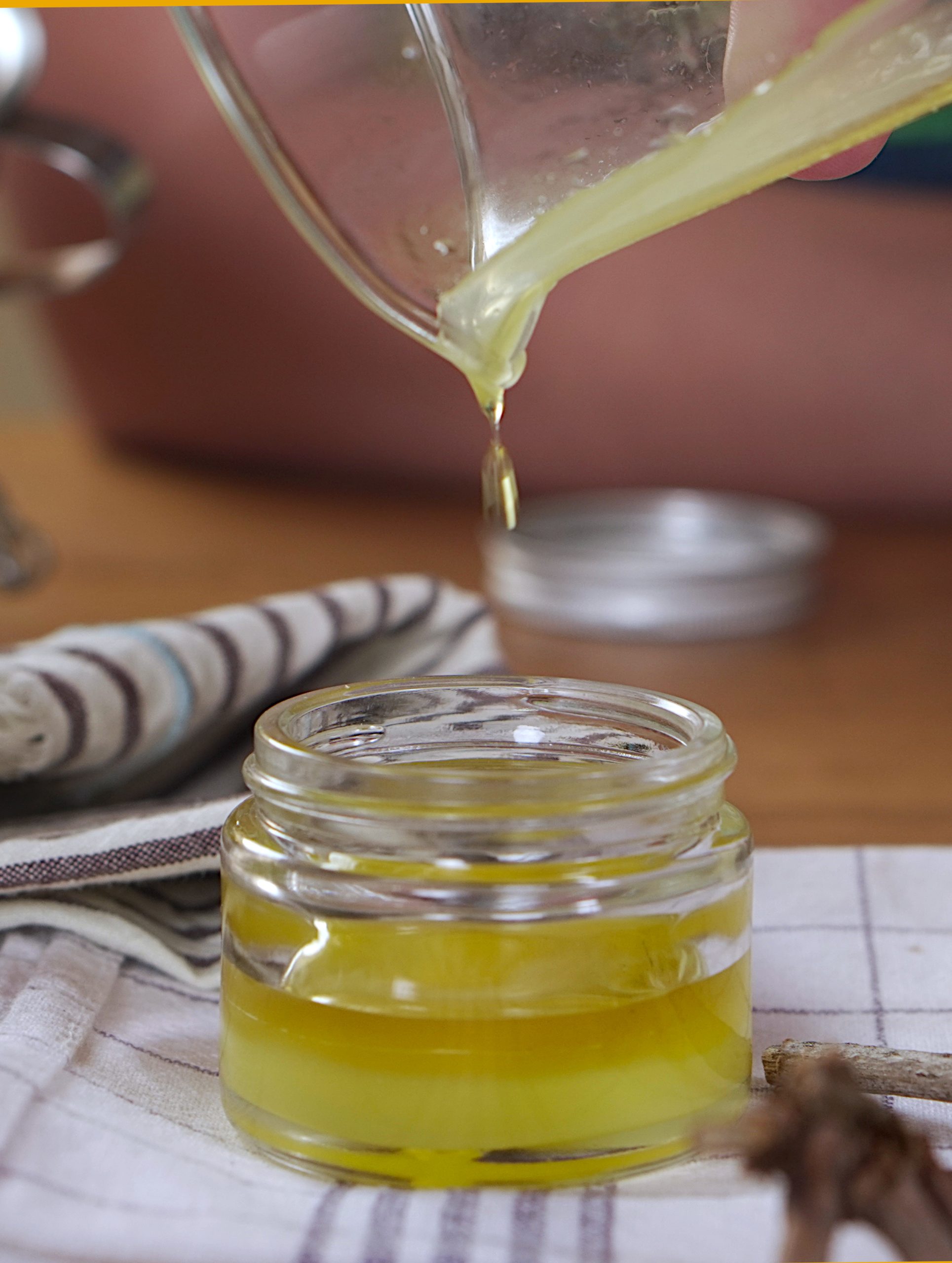 Bálsamo sanador de corteza de saúco - Escuela herbal